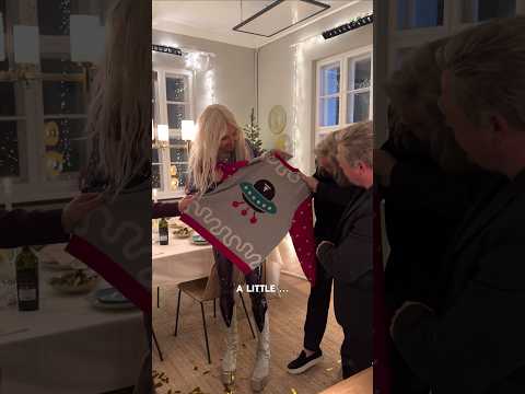Are you Team Christmas sweater? πβ¨οΈ Get our sweater now at tokio-hotel-tourshop.com !