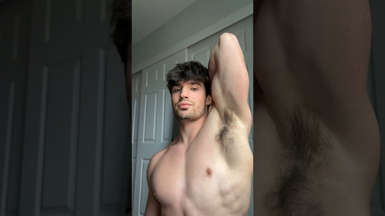 Wyatt Cushman’s Hairy Armpits [ Instagram/ @wyattcushman  ] #achselhaare #armpit #axilas #sobaco