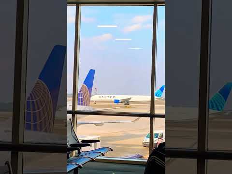 IAH Bush International Airport Houston Texas like,subscribe and smileπ#travel #adventure #flight