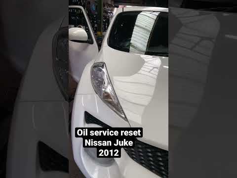 Sixty seconds Quick service reset | Nissan Juke 2012