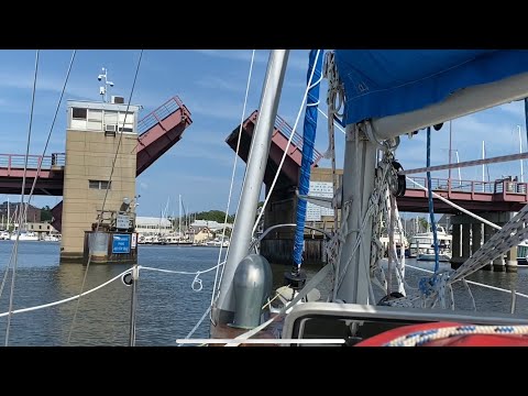 Waiting out the hurricane in Annapolis, new dinghy and reefing setup