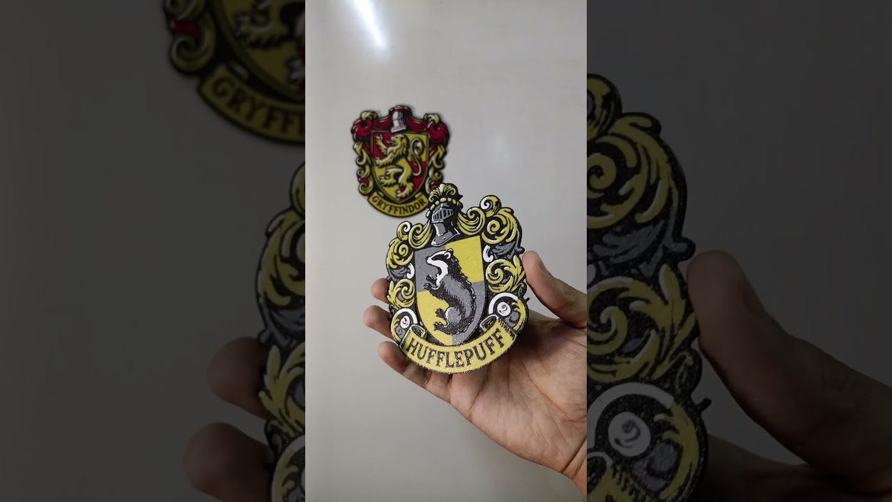 3d printed Hogwarts House crests!