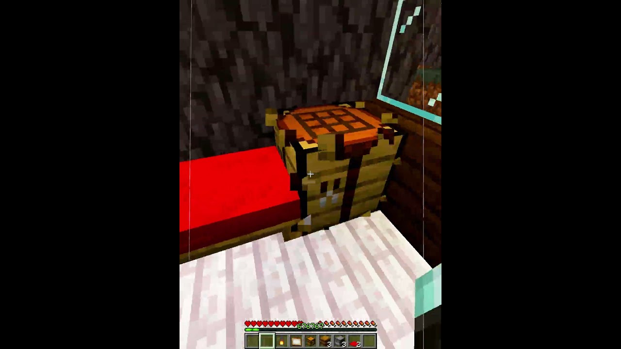 Minecraft When I Need A Haunted House In 1 Min...🤯 (Falling Down) #minecraft #shorts