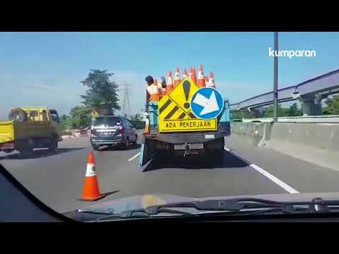 Jasa Marga Perpanjang Contraflow Jalan Tol Jakarta-Cikampek dari KM 29 | kumparan.com