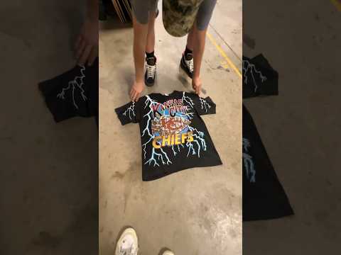 RECREATING VINTAGE SHIRTS 🔥👀 #screenprinting #vintage #streetwear #americanthunder
