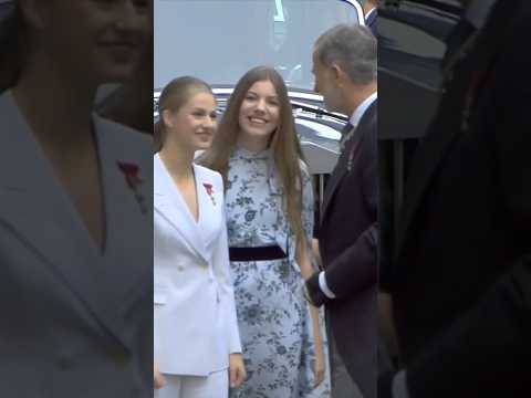 Así llegaba la #familiareal a la jura de la Constitución de la princesa #Leonor 🇪🇸 #revistahola