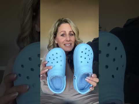Fur lined Crocs are on flash sale right now!#crocs #crocsgang #furcrocs #furlinedcrocs #shoes