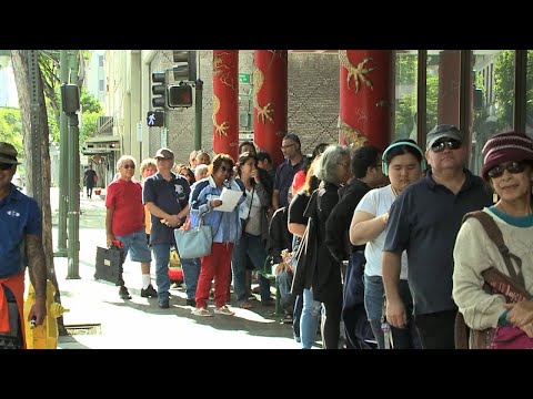 Line forms in Chinatown for freshly baked Thanksgiving pies