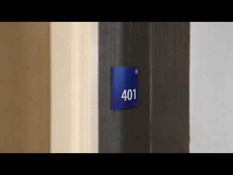Tour Of Rooms 401 And 403 At The Holiday Inn Express In Warner Robins, GA