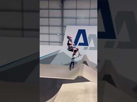 TRIPLE BACKFLIP ON SCOOTER 🤩