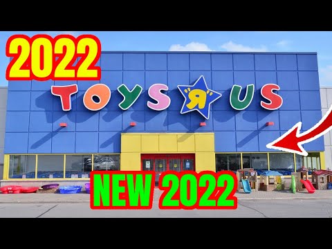 NEW TOYS R US 2022 AT MACYS