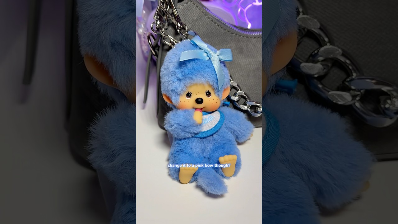 🎀 PINK OR BLUE BOW? 🩵 i’m in love with this blue Monchhichi! 🥹 #monchhichi #soobin #kpopcollector