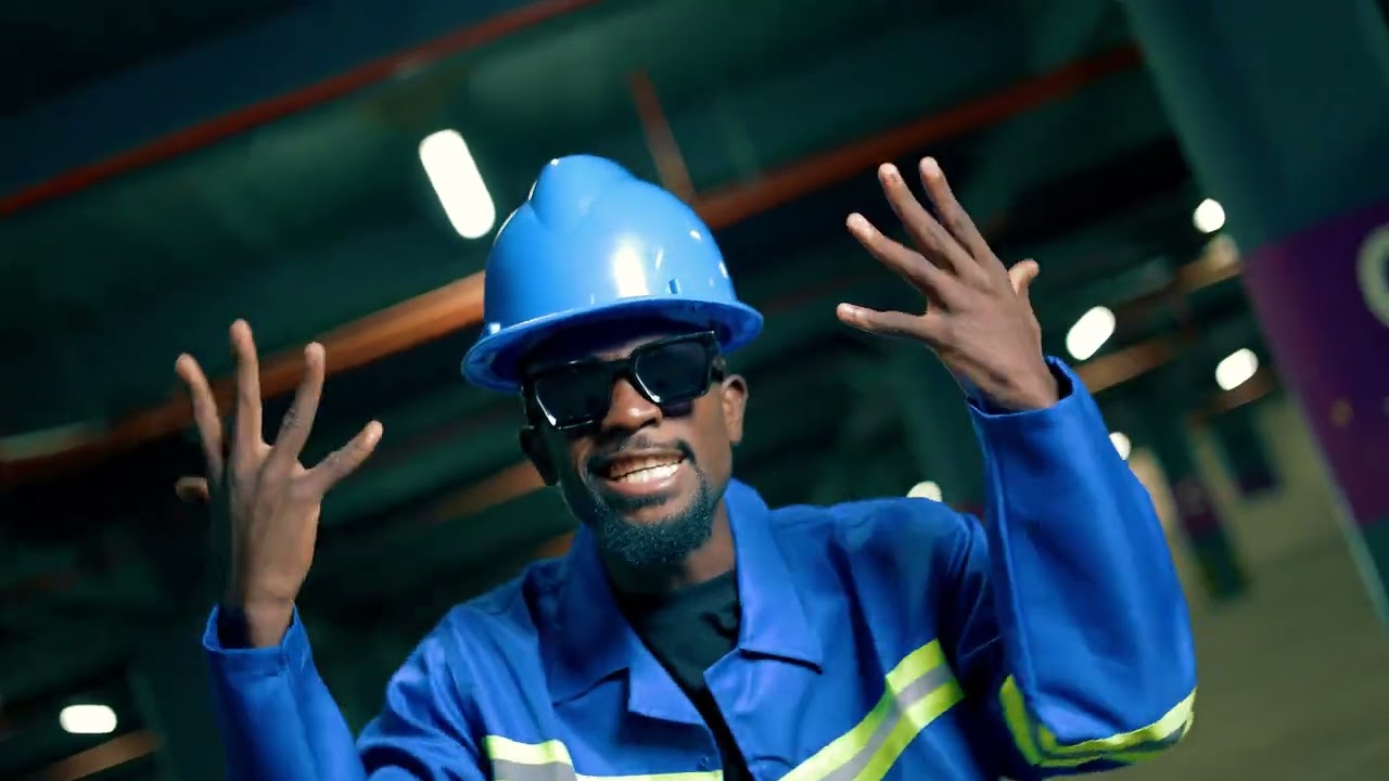 Chile One - Alebomba Umuntu (Official Video)