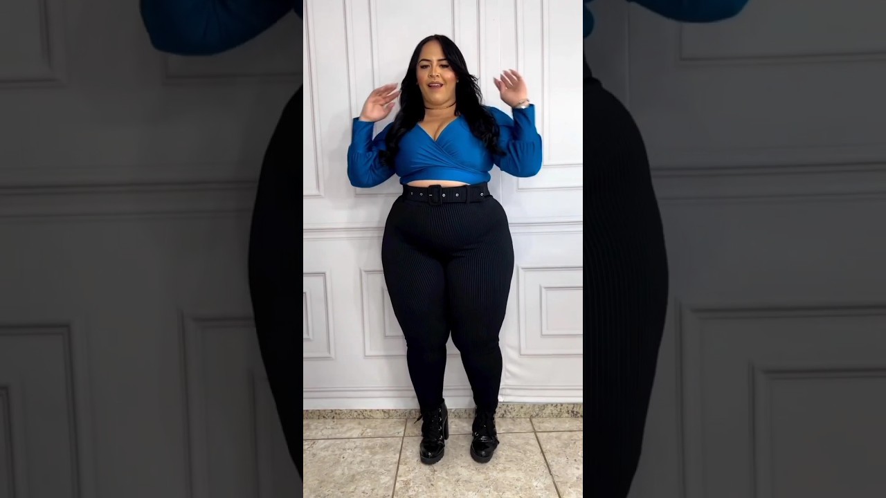 Plus size tight Leggings 💋💖@FASHIONCURVYJQ #model #fashion