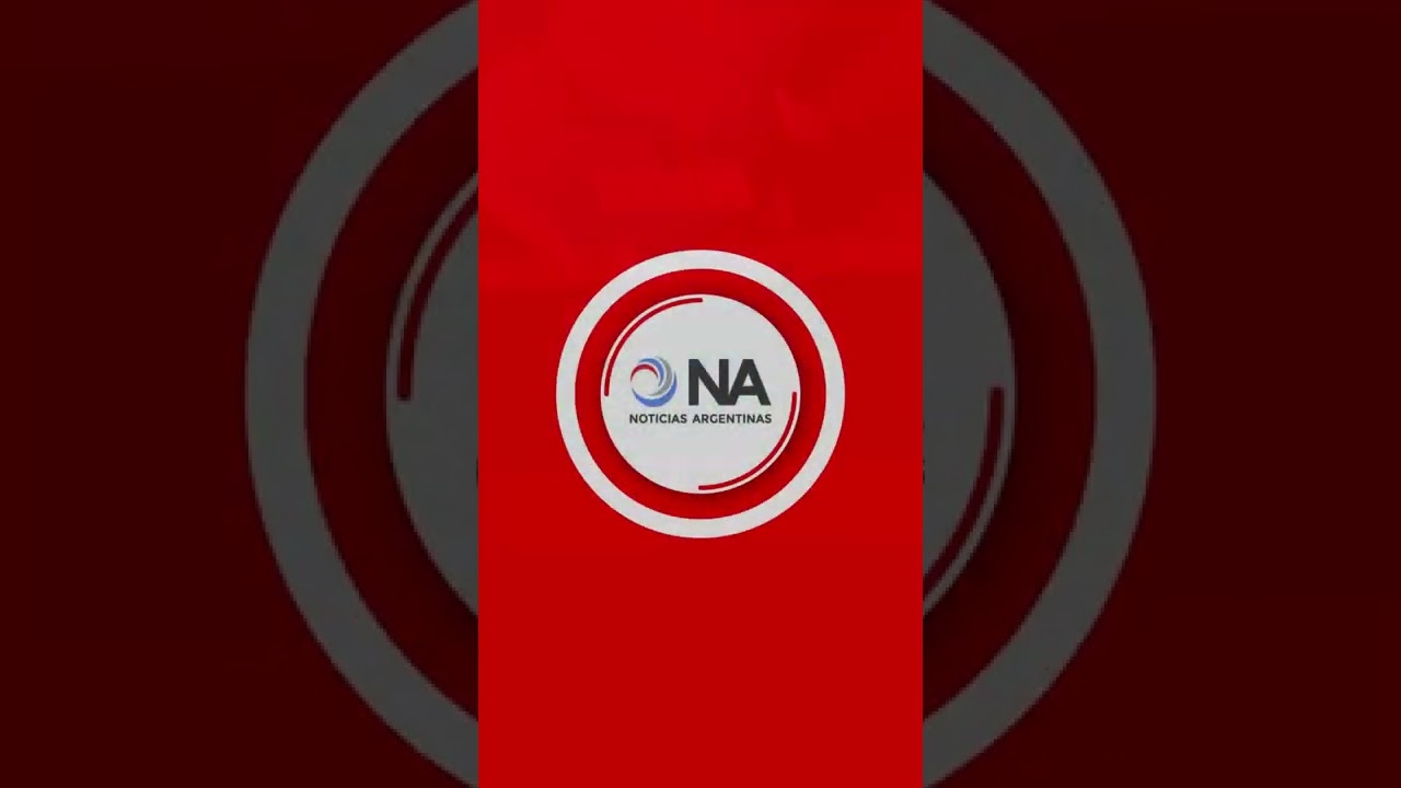 Tremendo accidente: una mujer se quedó dormida, chocó un auto que estaba estacionado y volcó