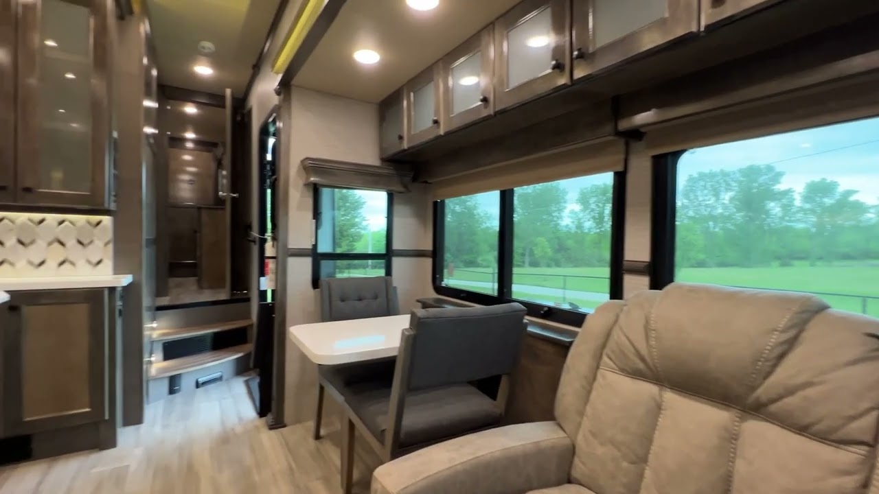Used 2022 Vanleigh Ambition 399th in Greenwood, MO - 5031721424 - RV Trader