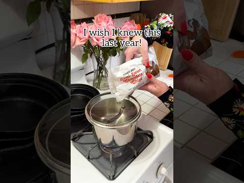 Use a pot lid to make an improvised double boiler! Great for melting chocolate! #baking #chocolate