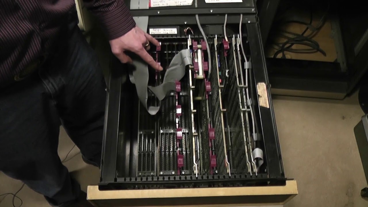 A tour of a PDP-11/34 system and its backplane - Hardware - Retro Computing