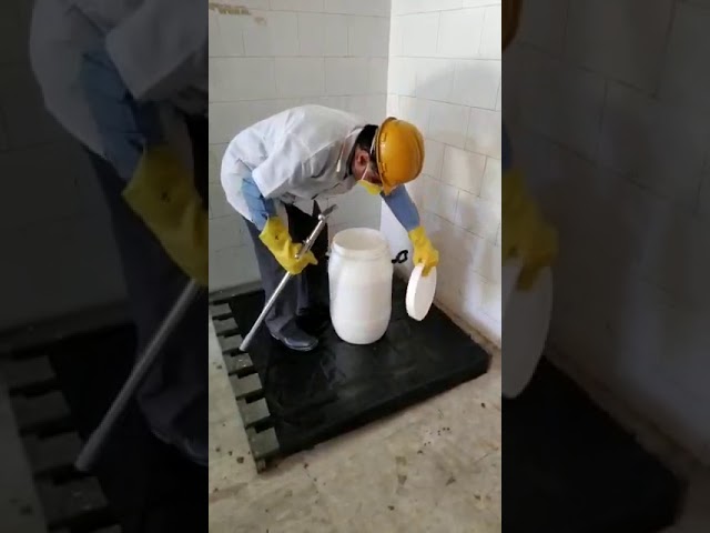 Pharma Powder and Liquid Sampling Equip. - Dry Powder Thief Sampling ...