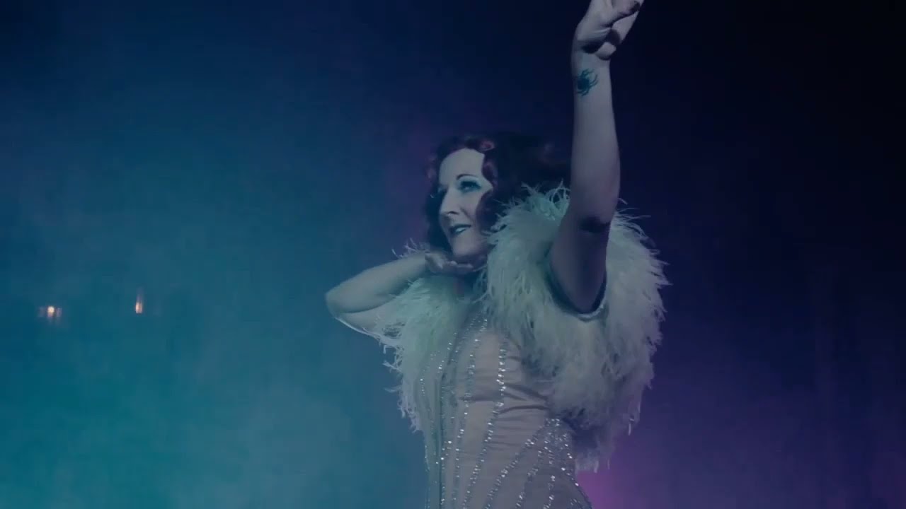 Hire Gin Minsky - Burlesque Entertainment in New York City, NY | GigSalad