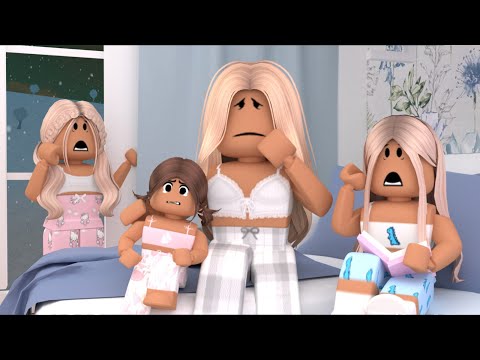 BLIZZARD HITS BLOXBURG! *HUGE POWERCUT...TRAPPED INDOORS? WORLD NEWS* VOICE Roblox Bloxburg Roleplay