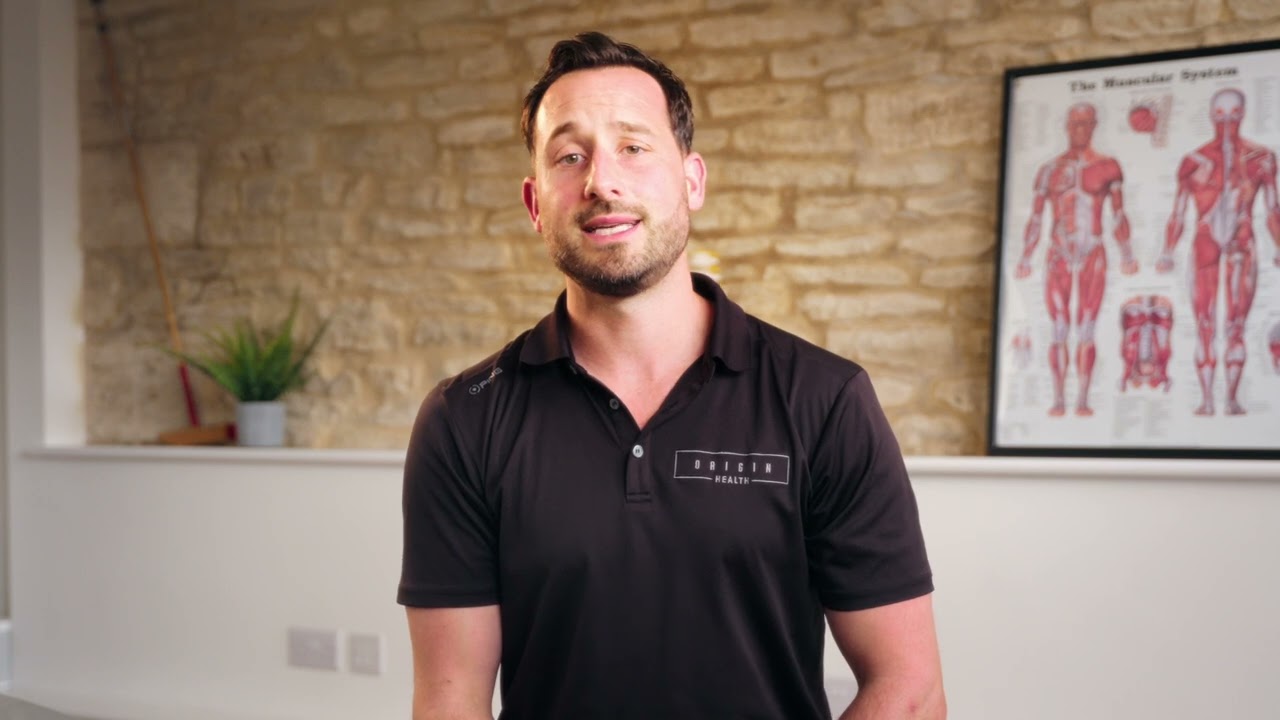 Osteopath vs Chiropractor Explained by a Professional (What’s Right for You?)