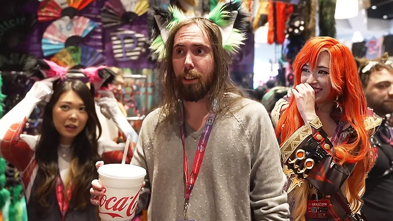 Inside Ikkicon: A Day with Emiru, Asmongold, Mizkif, ExtraEmily, and ...
