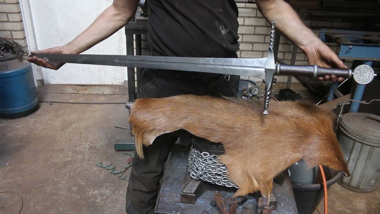 Forging a Witcher 3 wolf sword,  the complete movie.