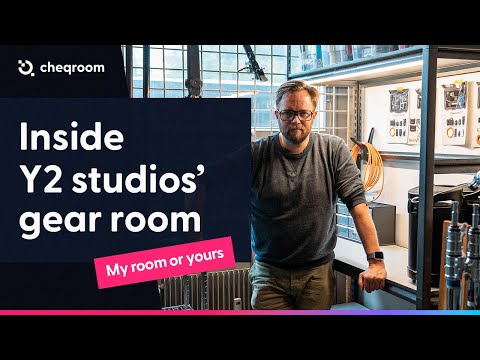 Photo studio tour- behind the scenes of Y2 studios.