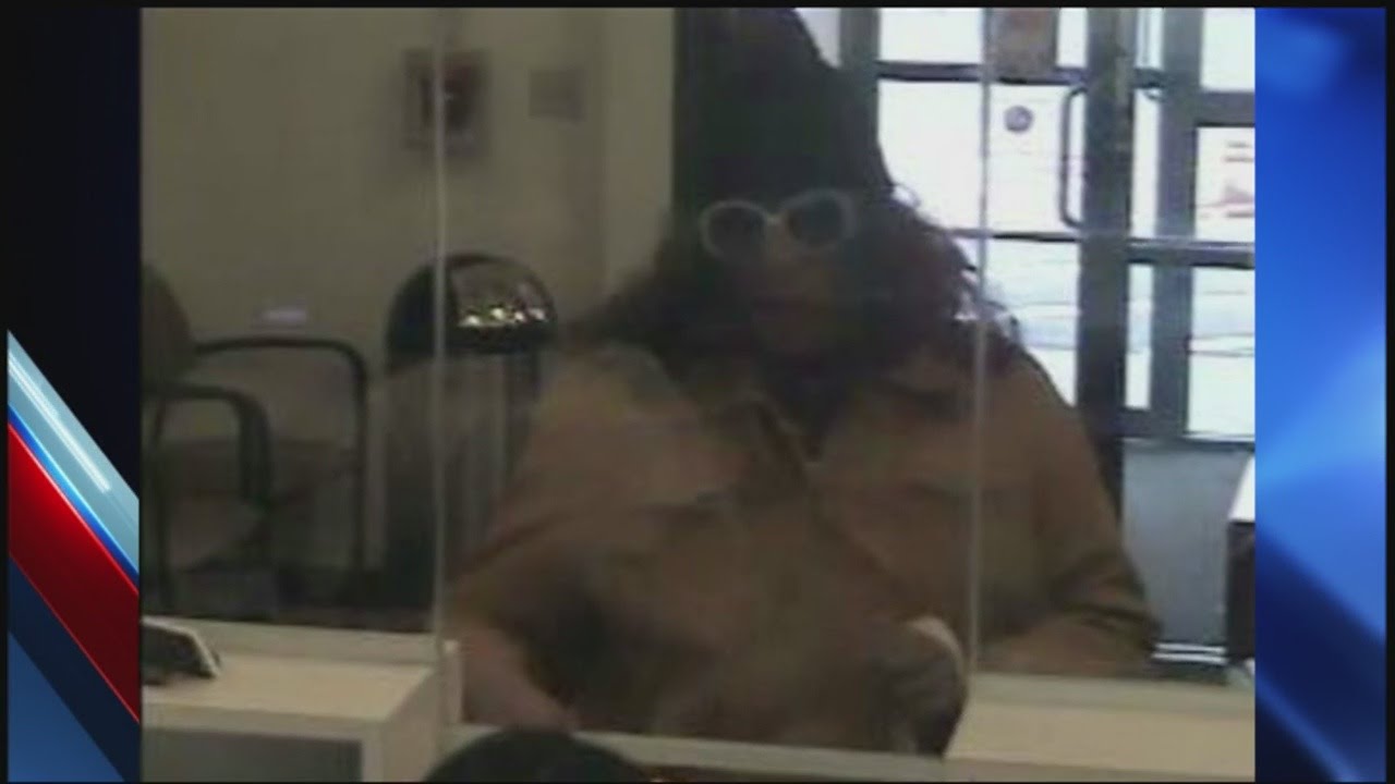 Armed man wearing a wig robbed a Springfield bank