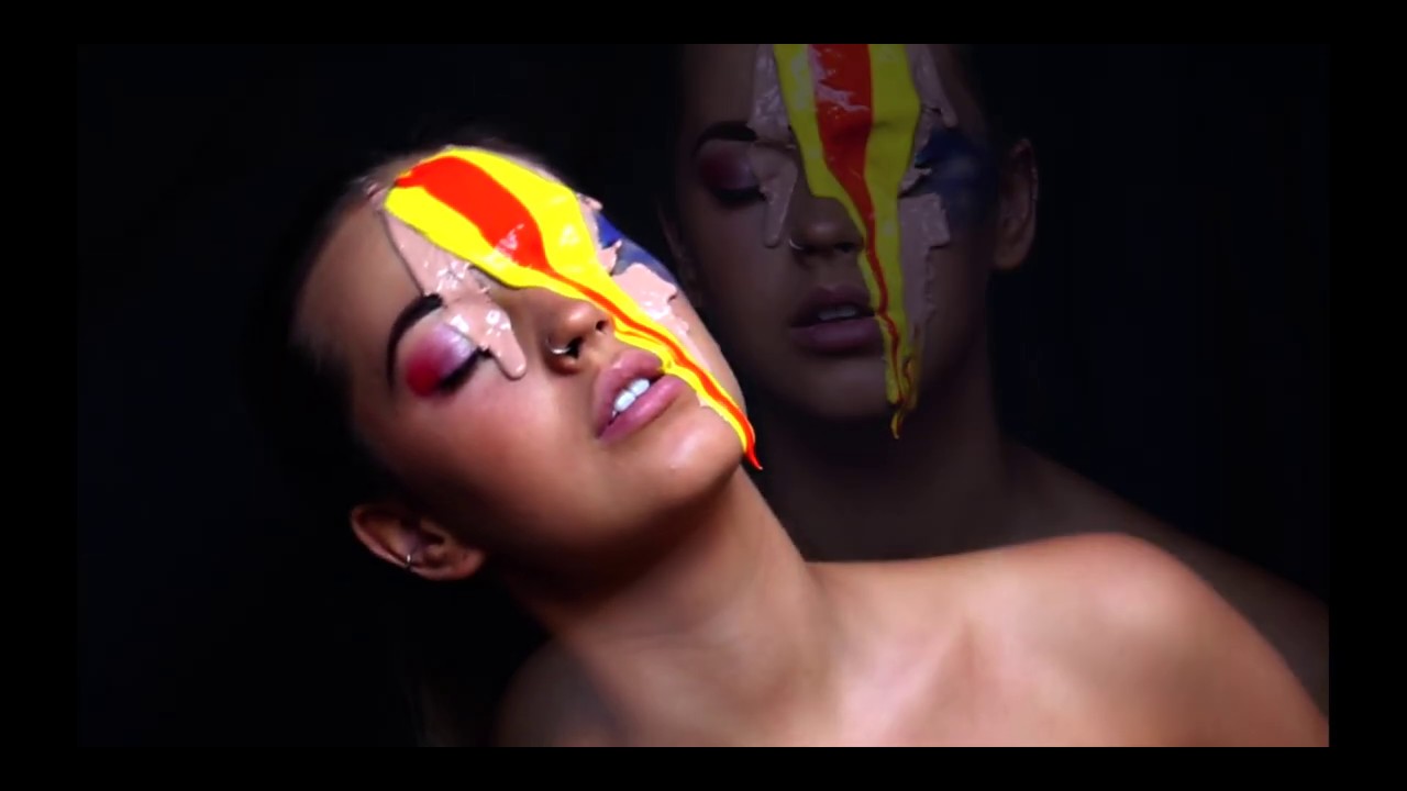 閃光浴 [GLITTER BATH] // RUBY ATHANATOS // SHANIA RITCHIE