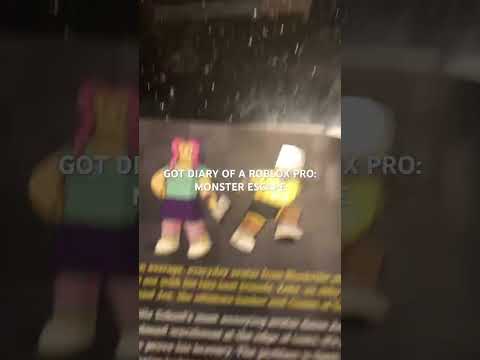 I GOT DIARY OF A ROBLOX PRO: MONSTER ESCAPE!!