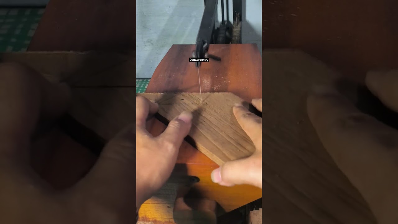 Cutting a use scroll saw. #woodworking #ideas #carpentry