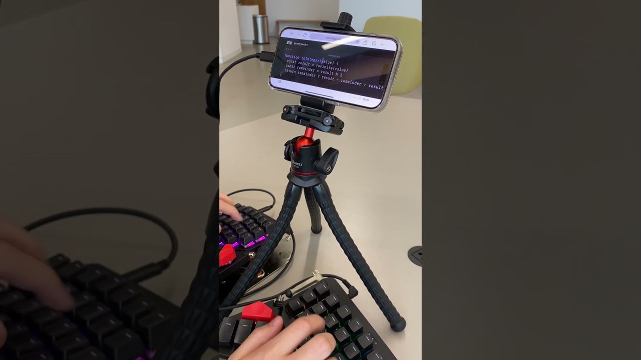 this is the world's fastest coder...on a phone #developer #coding #typing #keyboard #programming #cs