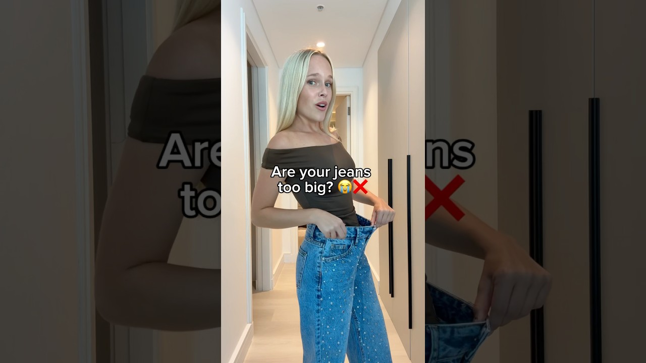 Jeans too big? Try this easy fashion hack to fix it 👖😍 #fashionhack #jeanshack #stylingtips