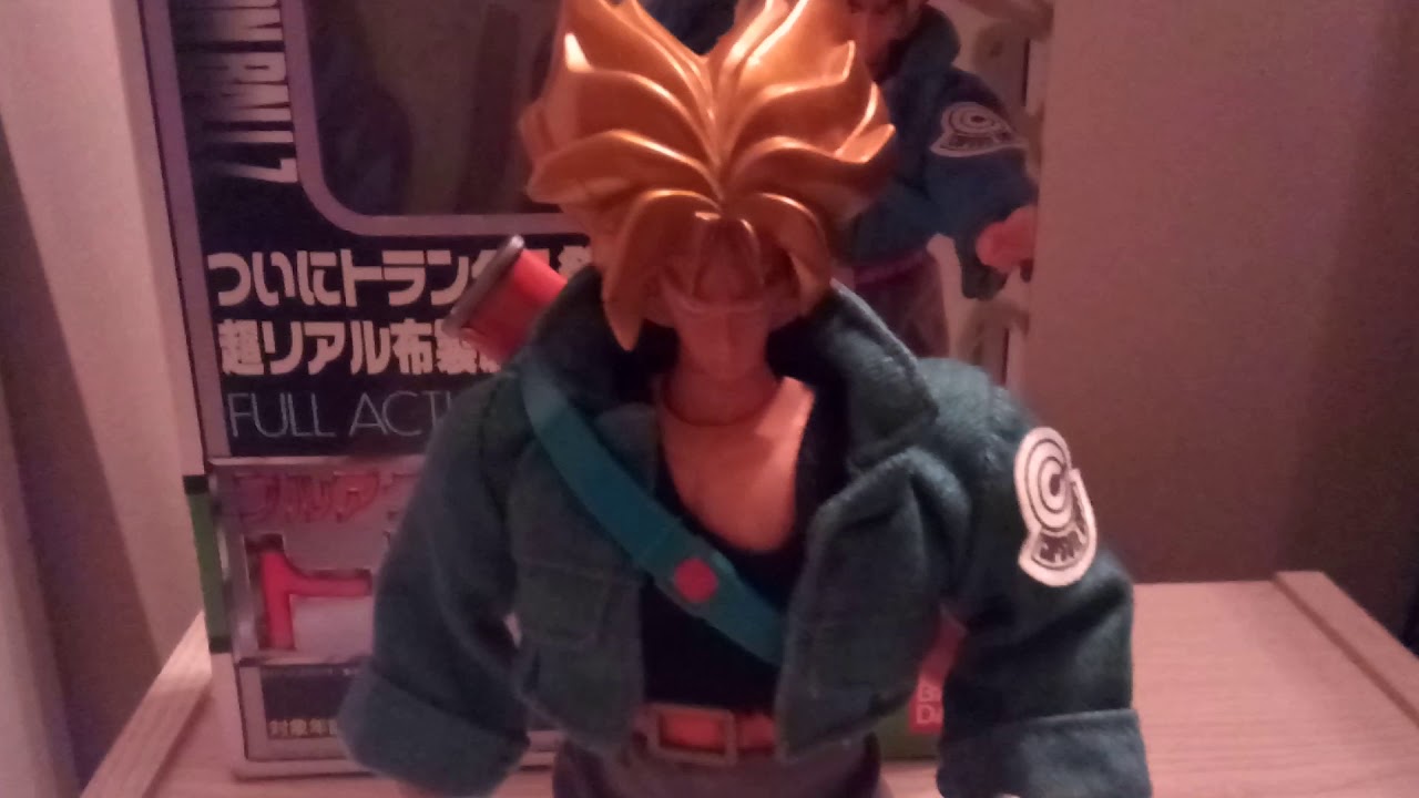 Full action pose Trunks toy review