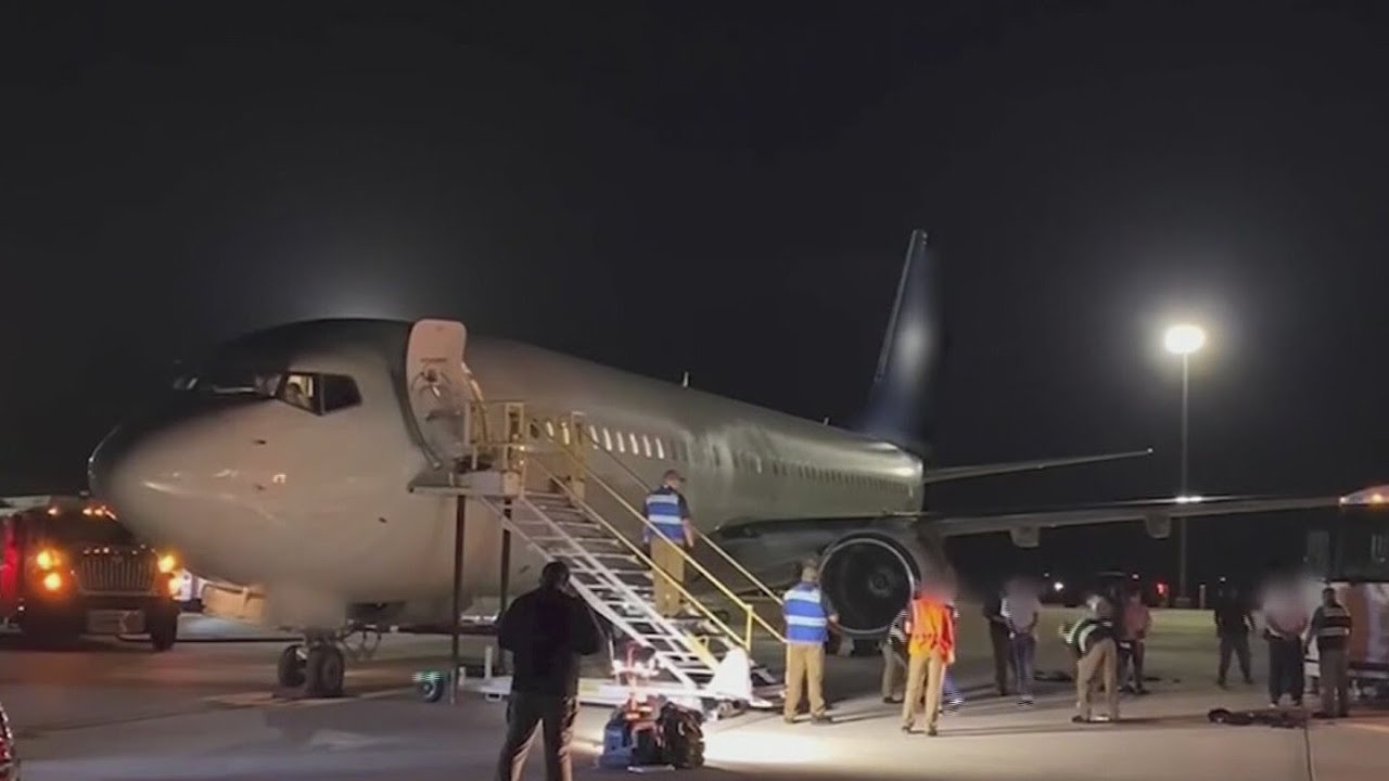 Segundo vuelo de deportación con más de 100 migrantes sale de EEUU a Venezuela