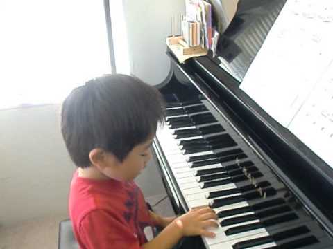 Blue Sky Music Studio R-kun 5years old Practice a piece of melody