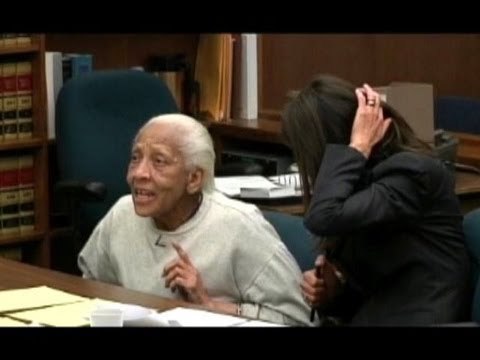 Elderly woman caught for theft of jewel