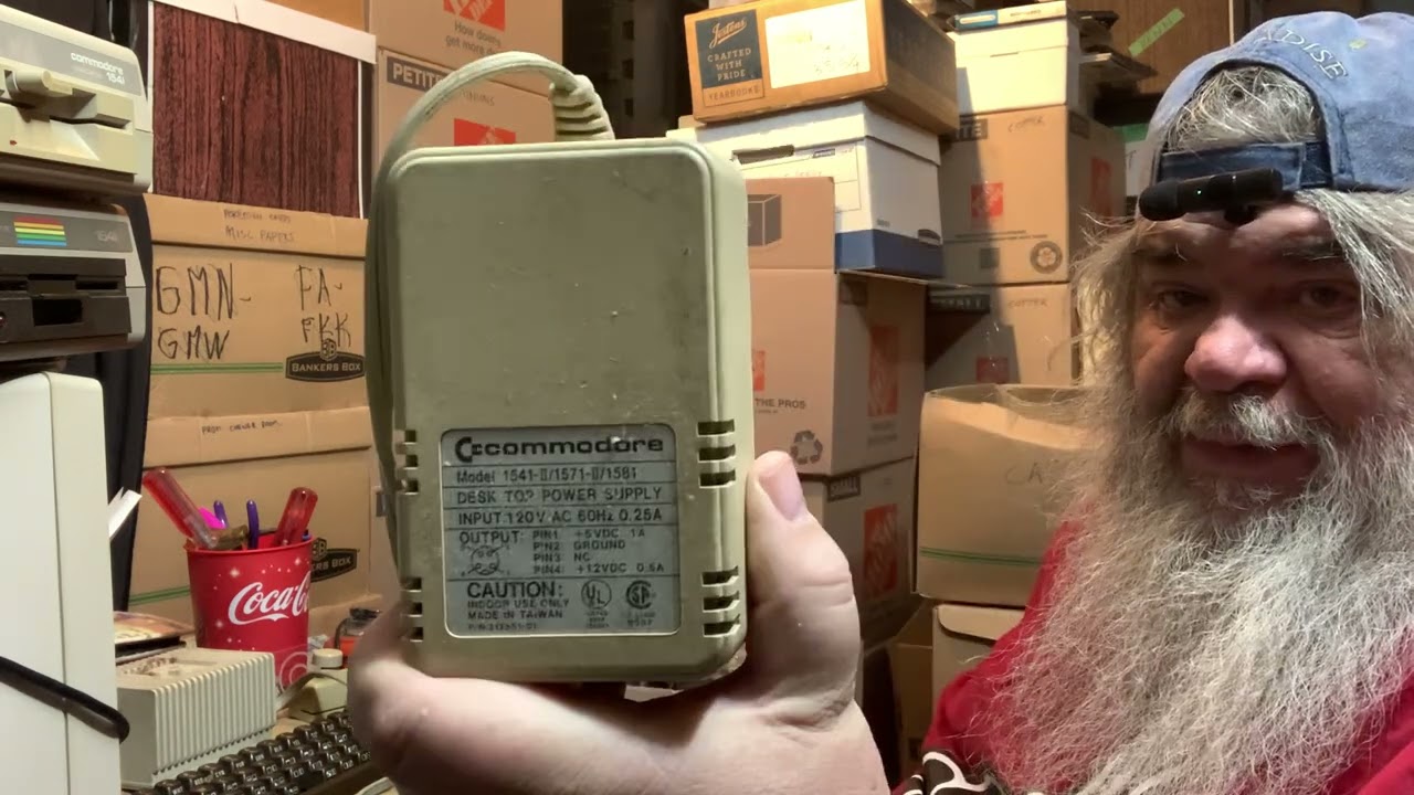 Commodore 64 UNBOXING A VARIETY OF GARAGE TREASURES - Vic-20 C64 C128 RS232 Serial - Episodes 1342