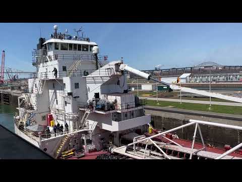 Great lakes Freighter Great Republic at the Soo Locks