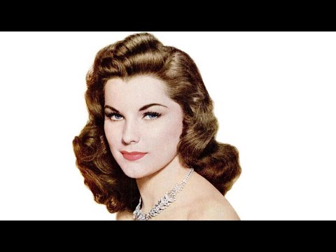 13 Sexy Photos of Debra Paget
