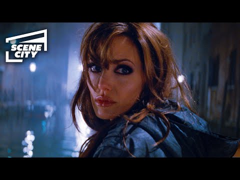 The Tourist: Canal Boat Chase Scene (Johnny Depp, Angelina Jolie 4K HD Scene)