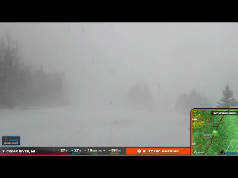 LIVE Blizzard Coverage From Wisconsin/Michigan | THUNDERSNOW | 4 FEET ...