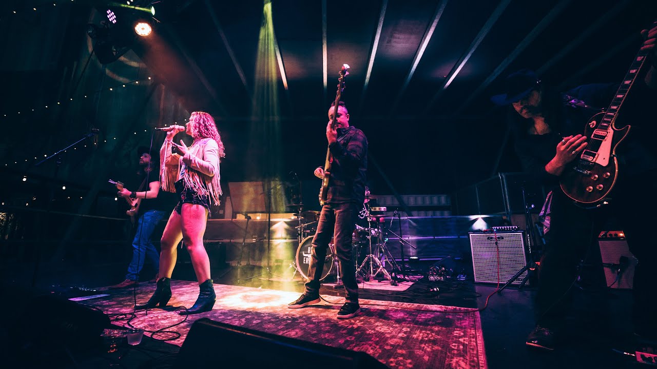 Hire Lissa Dee - Country Singer in San Diego, CA | GigSalad