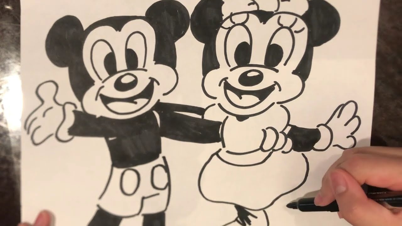 How To Draw Mickey and Minnie Artwork