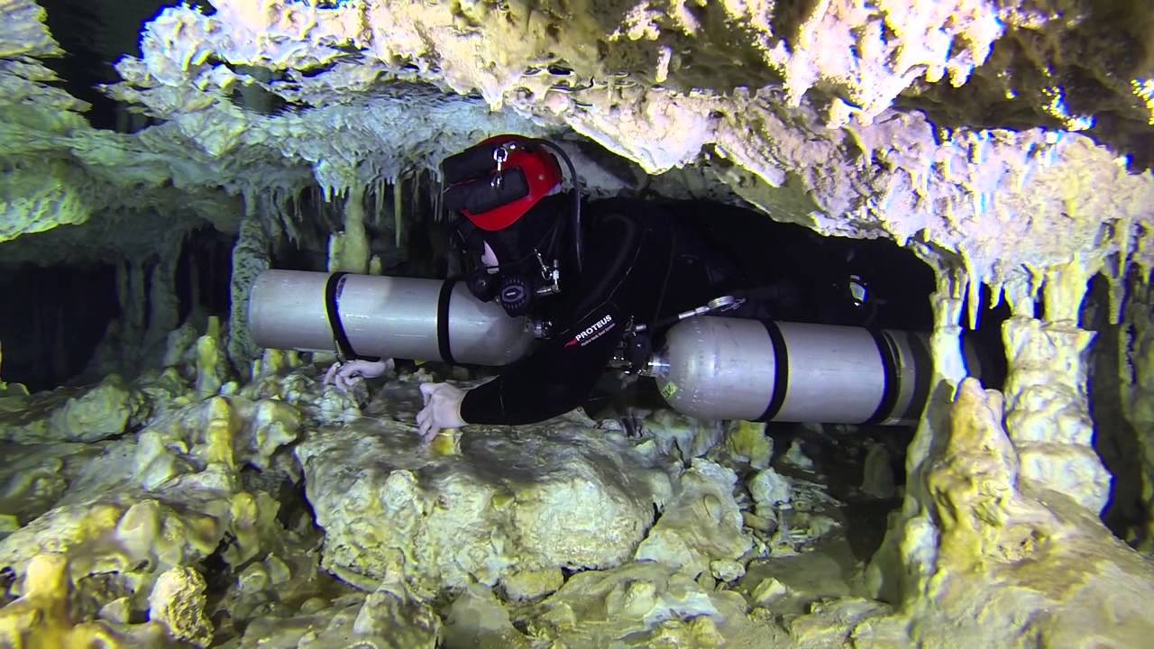 Sidemount cave diving Happy New Year