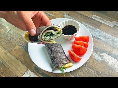 Breakfast with Japanese motifs omelette in nori