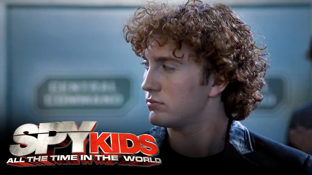 'Juni is BACK' Scene | Spy Kids 4