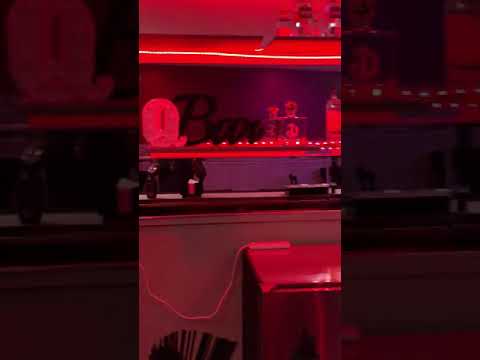 Qβs Lounge 8406 S Kedzie Ave Chicago, IL 60652 312 .809.0642
